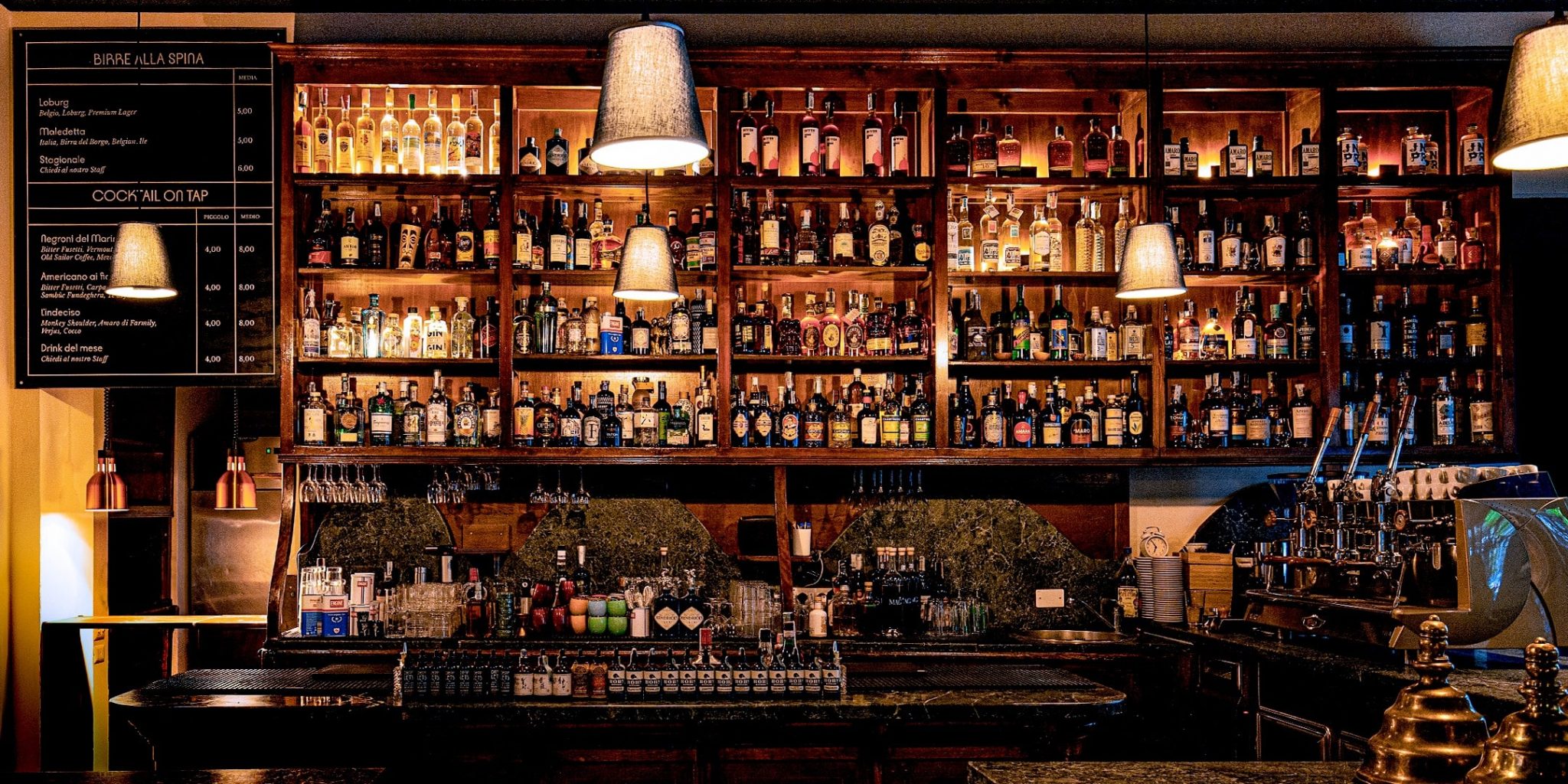 Milan Aperitivo: Complete Guide to the Beloved Italian Tradition