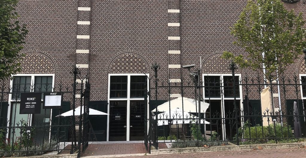 What to Eat in Amsterdam: 10+ Foods You Need to Try